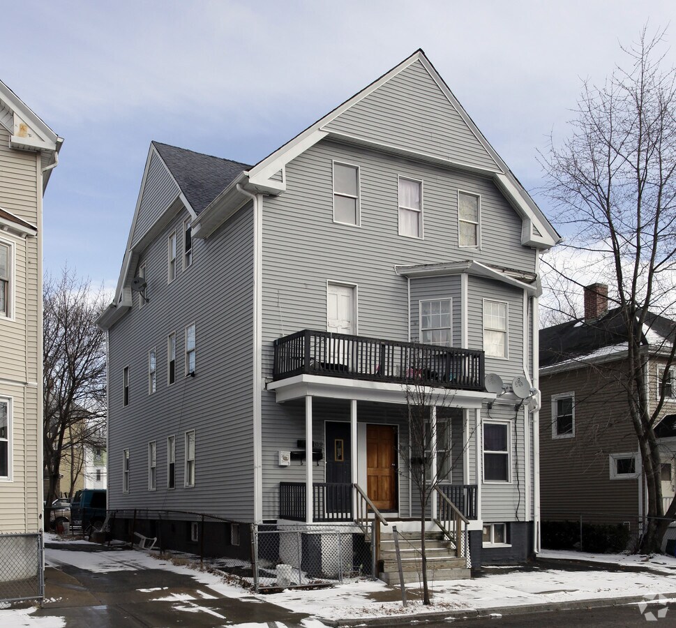 92-94 Linwood Ave Apartments - Providence, RI | ForRent.com