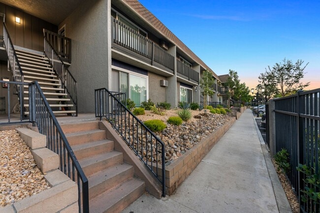 Summer Crest Apartments - Anaheim, CA | ForRent.com