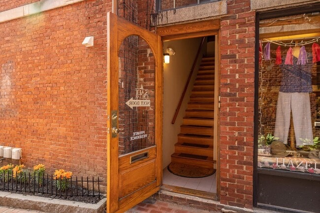 5 Commercial Alley Unit 2 - Portsmouth, NH | ForRent.com