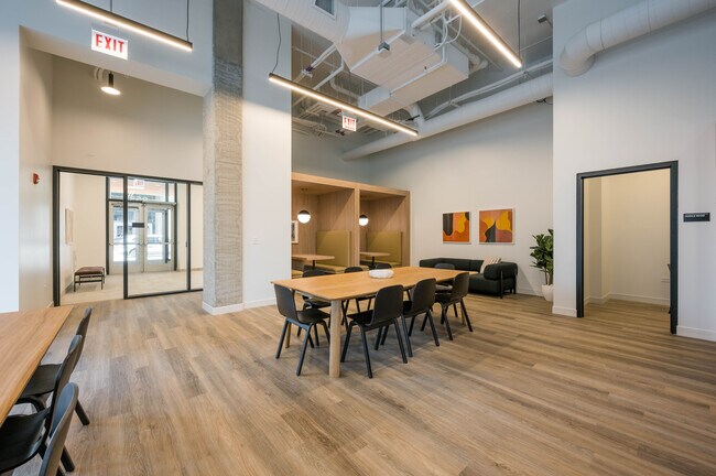 University of Illinois at Chicago | Off-Campus Housing Search