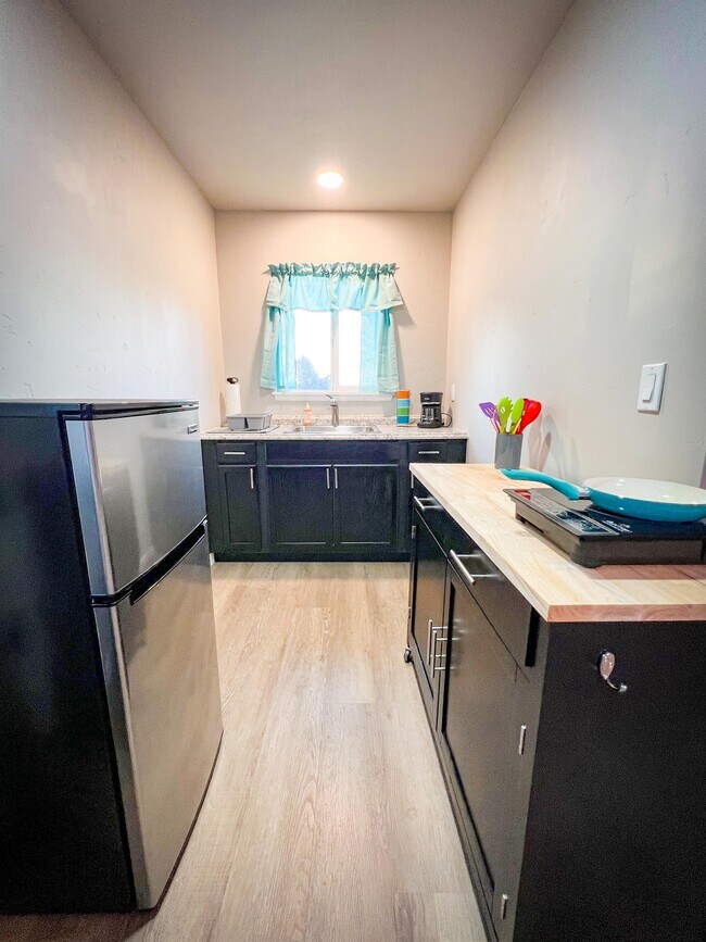 1516 W Sunrise Rim Rd - Townhome Rental in Boise ID | ForRent.com