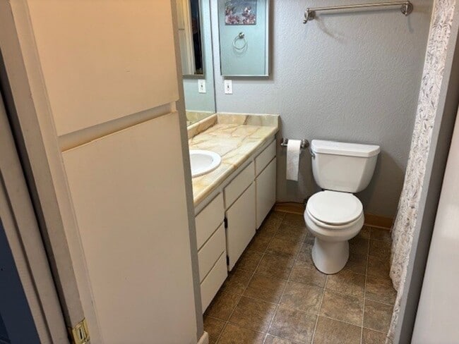 One bedroom condo Off-Campus Housing, Incline Village, NV