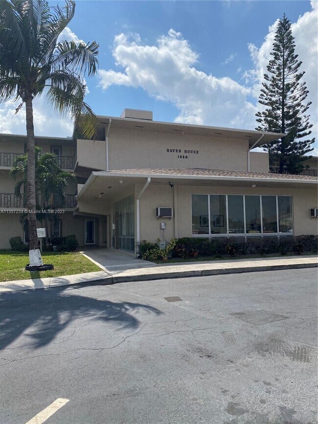 1480 E Sample Rd Condo Unit 101 - Condo for Rent in Pompano Beach, FL ...