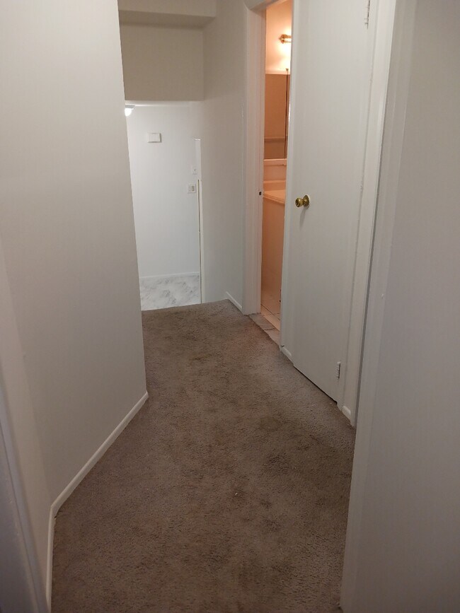 32 Morgan Ln - House Rental in Staten Island, NY | ForRent.com