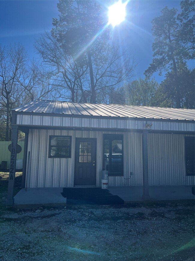 18222 Bonnie Alice Dr Unit A Off-Campus Housing, Montgomery, TX