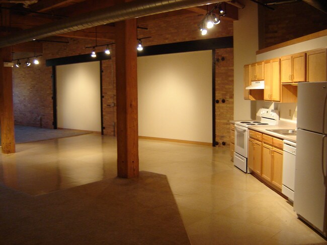 Mitchell Wagon Lofts - Racine, WI | ForRent.com