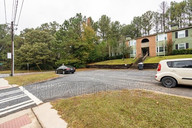 843 Garden Walk Blvd Unit Apt C Off-Campus Housing, Atlanta, GA
