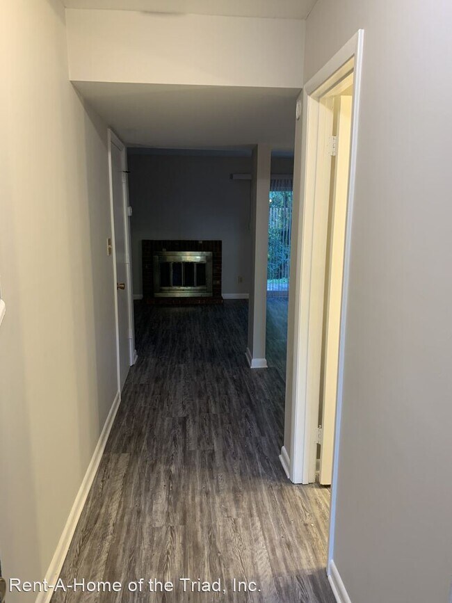 2 br, 1.5 bath House - 225 Village Lane D - House Rental in Greensboro ...