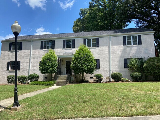 2 Bedroom, 1 Bathroom Condo in High Point! - Condo for Rent in High ...