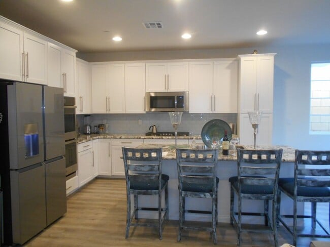 Welcome to this stunning 3-bedroom, 2-bath... - House Rental in ...