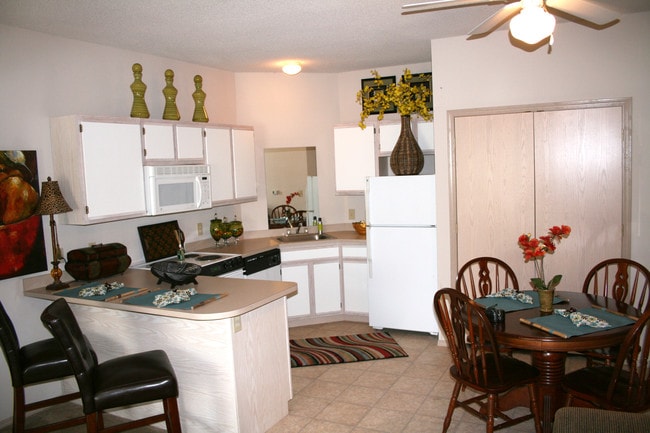 Grand Summit I/II Apartments - Grandview, MO | ForRent.com