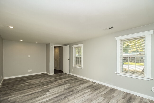 3 Bedroom In North Kansas City House House Rental In Kansas City Mo