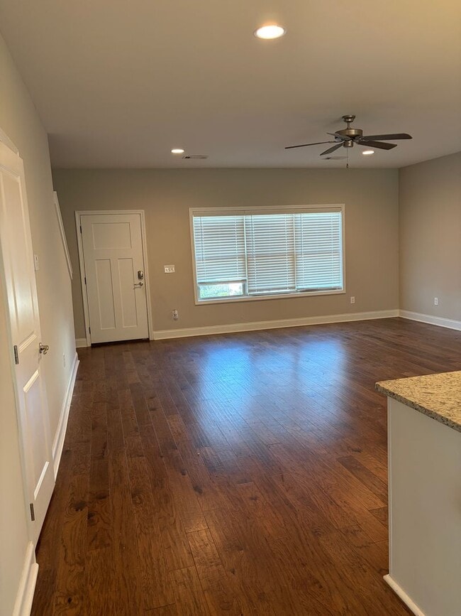 2 Story Townhome in Hartbrook, Very Close to HWY280 Off-Campus Housing ...