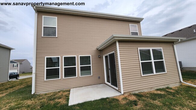 "Elegant Two-Story Home Available for Octo... - House Rental in Ankeny ...