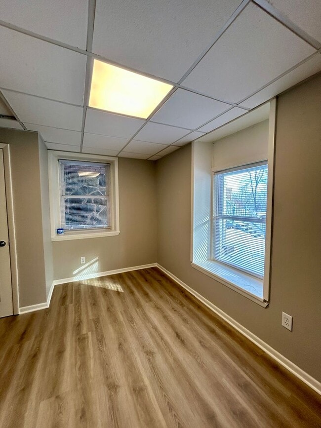 820 W 4th St Unit #3 Off-Campus Housing, Duluth, MN