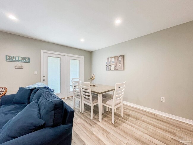 13351 Johnson Beach Rd Unit 402E - Condo for Rent in Pensacola, FL ...