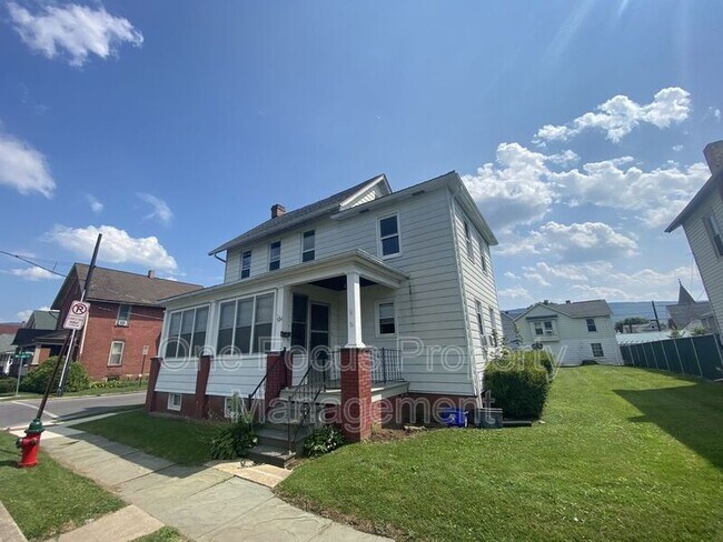524 E Water St - House Rental in Lock Haven, PA | ForRent.com
