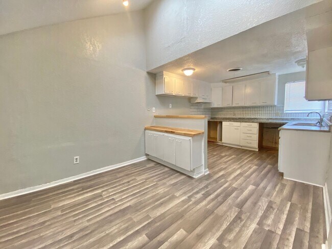 Move in special - half off first month’s rent - House Rental in Lubbock ...