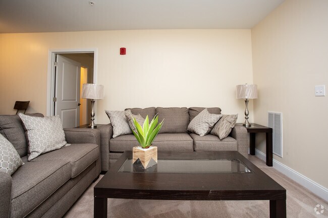 Residences at MacGregor Cut Apartments For Rent in Londonderry, NH ...