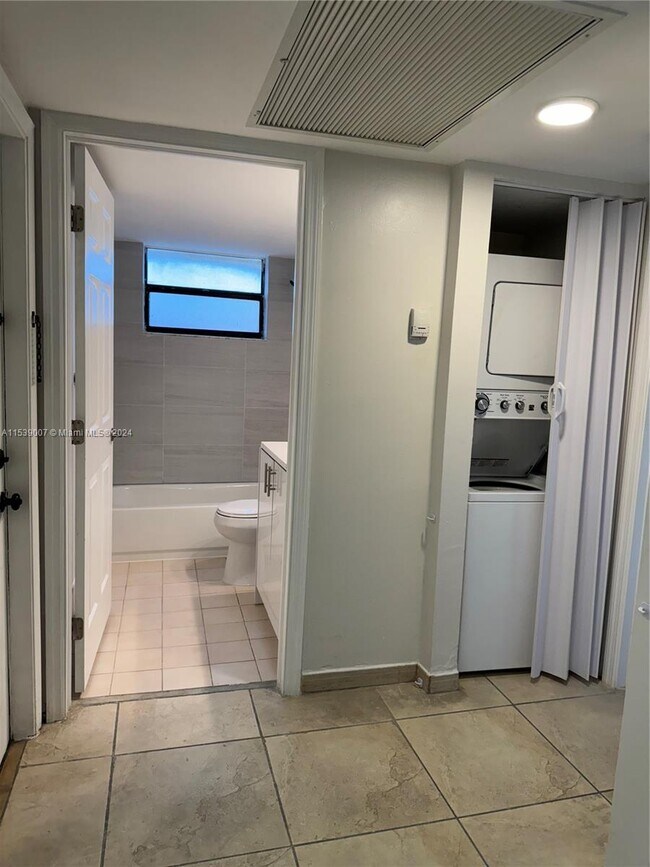 14913 SW 104th St Unit 16-13 - Condo for Rent in Miami, FL | ForRent.com