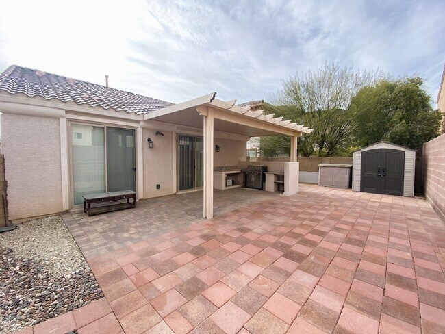 Single story Rhodes Ranch guard gated home... - House Rental in Las ...