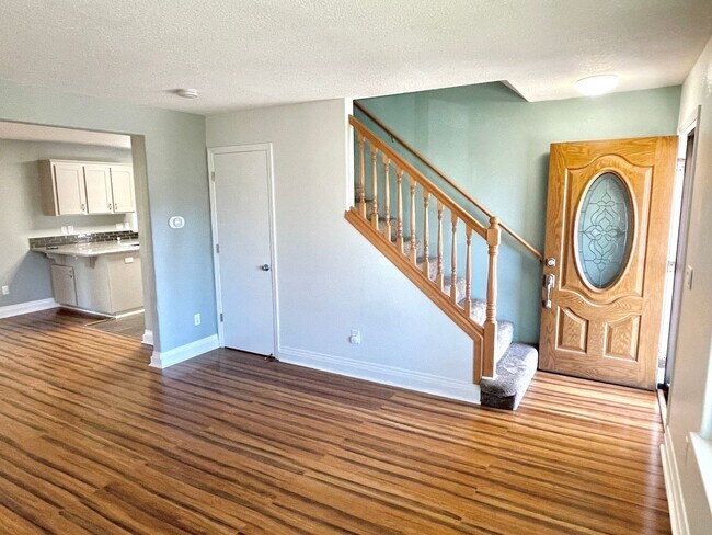 Powellhurst-Gilbert neighborhood 3/2.5 hom... Rental - House Rental in ...