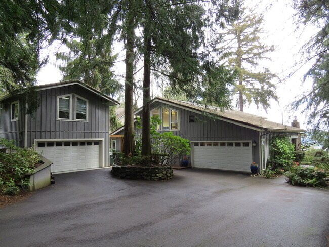 Beautiful Home With View of Colvos Passage!! - House Rental in Gig ...