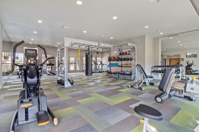 Avondale Parc @ Bellmar Apartments For Rent in Dallas, TX | ForRent.com