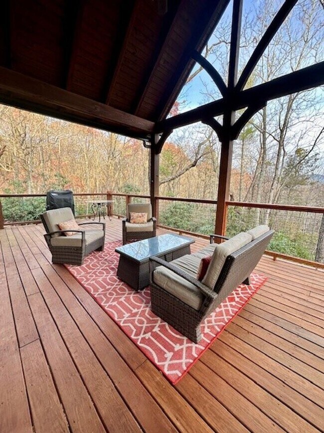 Beautiful Mountain Home in Blue Ridge Moun... - House Rental in Boone ...