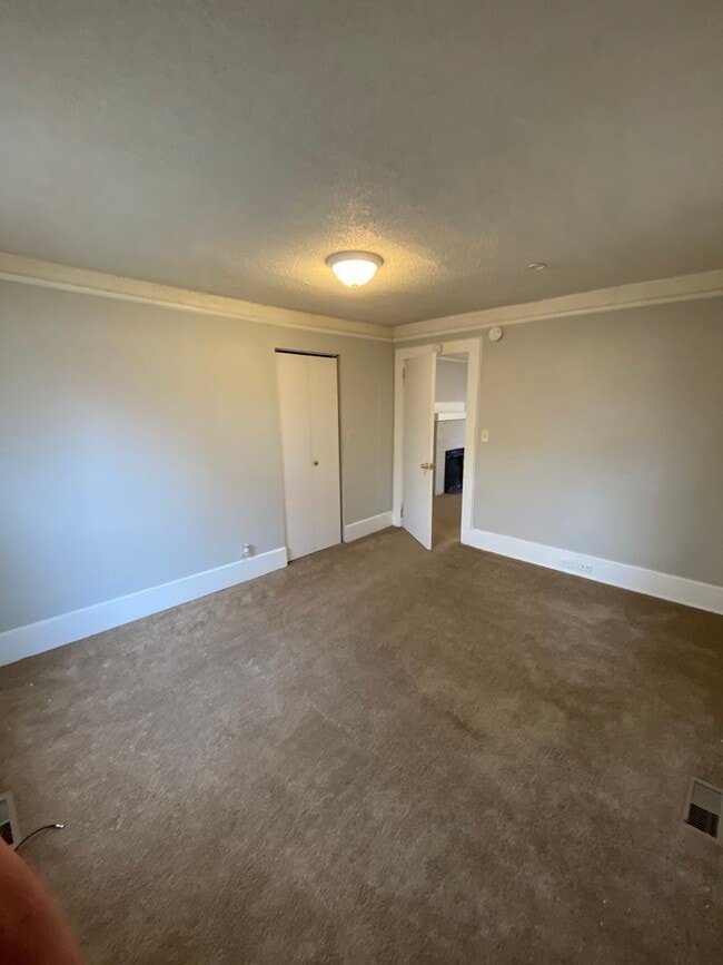 2 bed 1 bath single family home newly remolded Off-Campus Housing ...