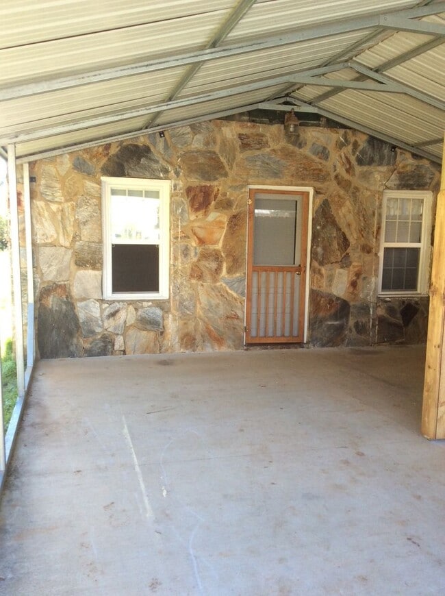 16 Wells St Off-Campus Housing, Murphy, NC