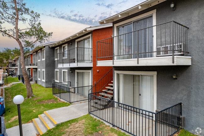 Monterra Ridge Apartments For Rent in Canyon Country, CA | ForRent.com