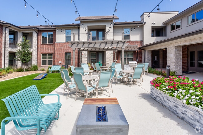 The Luxe at Rowlett 55+ Active Adult Apartments For Rent in Rowlett, TX ...