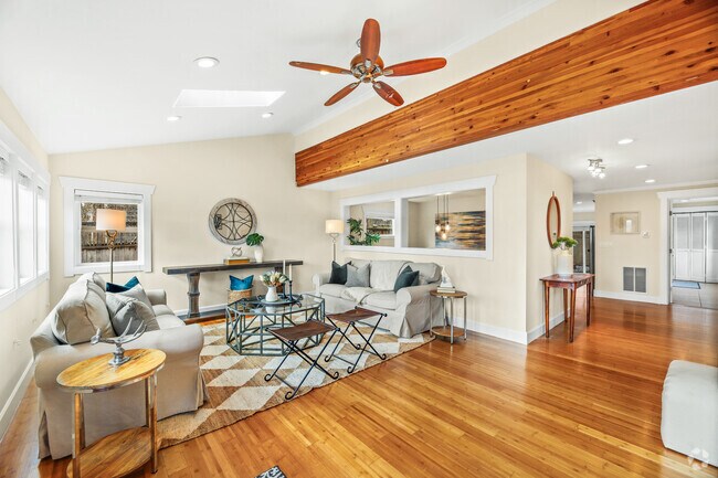 Apartments for Rent in Seattle WA - 15,030 Apartments | ForRent.com