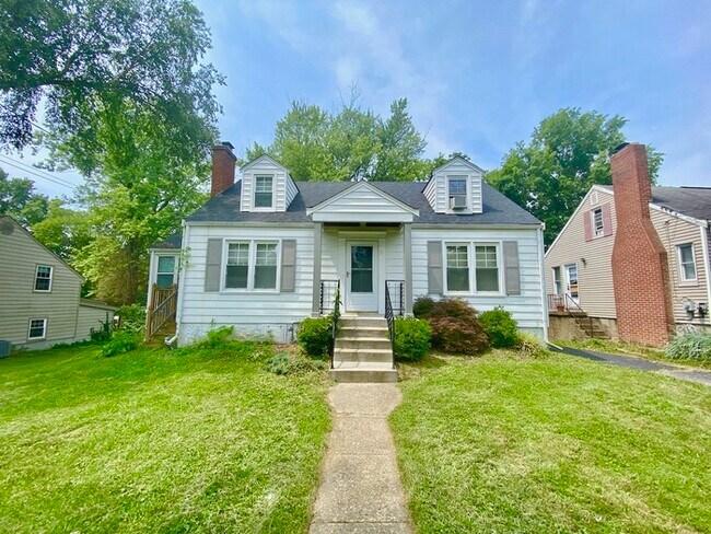 Adorable Remodeled 3 Bedroom Cape Cod! - House Rental in Edgewood, KY ...