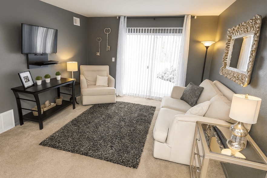 Alpine Slopes Apartments | Comstock Park, MI | Starting at $1,392 ...