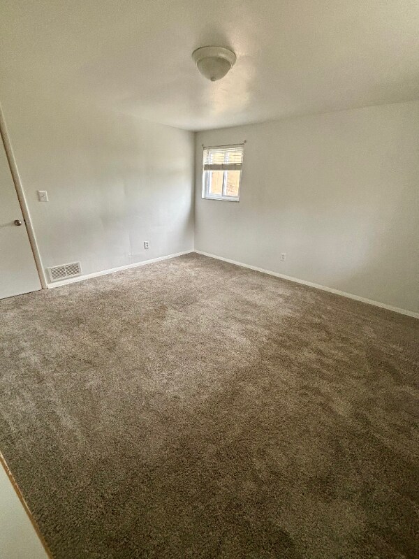 322 Elliott Rd - Townhome Rental in Monroeville PA | ForRent.com