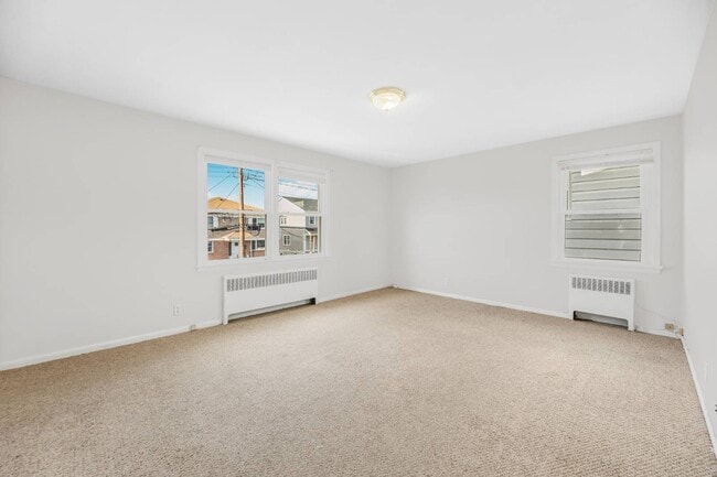 120 Woodside Ave Off-Campus Housing, Harrison, NY