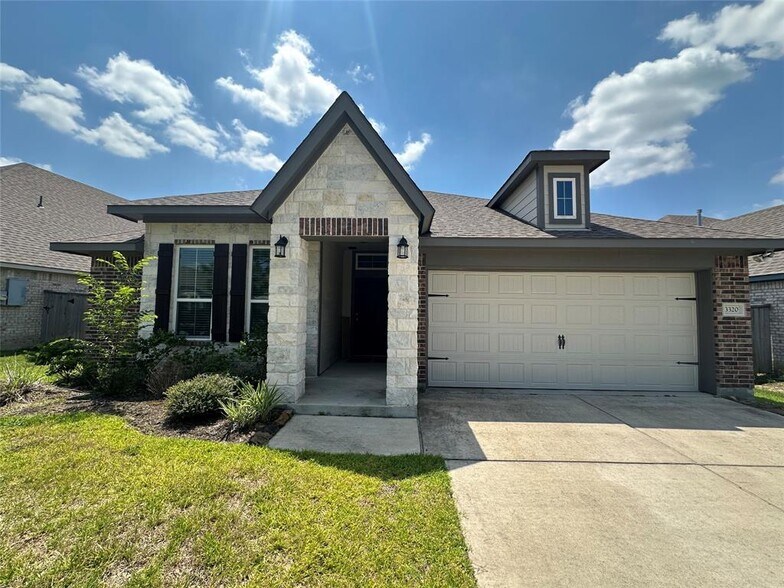 3320 Rolling View Ct - House for Rent in Conroe, TX | ForRent.com