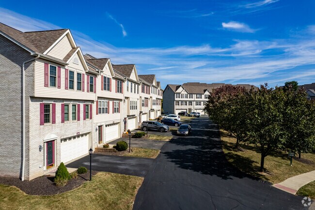 Summit Ridge Townhomes - Townhomes for Rent - Oakdale, PA | ForRent.com