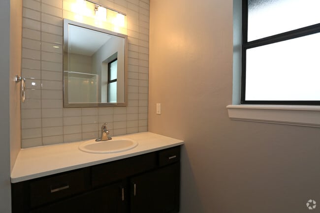 Sandstone Ridge Apartments - Oklahoma City, OK | ForRent.com