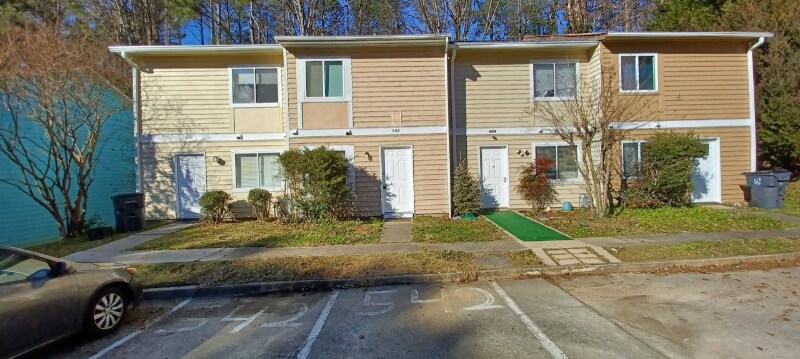 542 Northridge Crossing Dr - Townhome for Rent in Atlanta, GA | ForRent.com