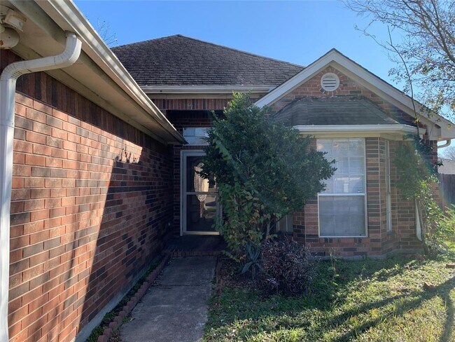 8211 Rustic Falls Ct - House Rental in Houston, TX | ForRent.com