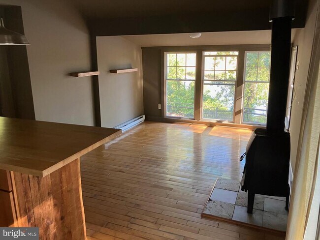 613 Cooper Springs Pathway Off-Campus Housing, Hainesport, NJ