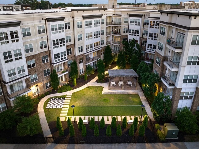 Emory University | Off-Campus Housing Search