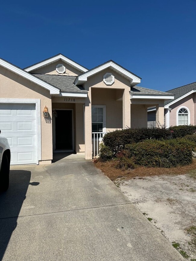 3 Bed 2 Bath located in the Palm Cove Comm... - House Rental in Panama ...