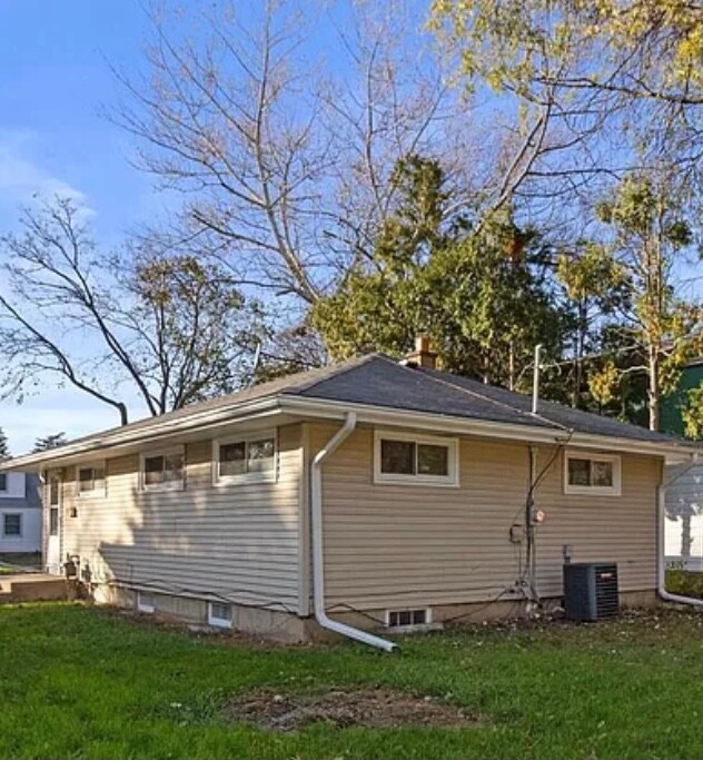 5930 N 67th St House - House Rental in Milwaukee, WI | ForRent.com