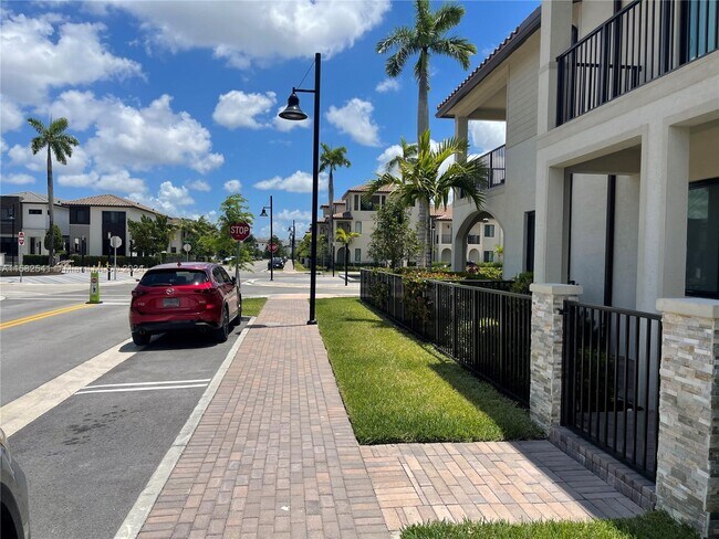4648 NW 83rd Ave Townhome - Townhome Rental in Doral FL | ForRent.com