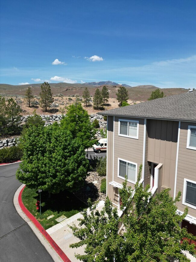 Wonderful and Sunny Rancho San Rafael Town... - Townhome Rental in Reno ...