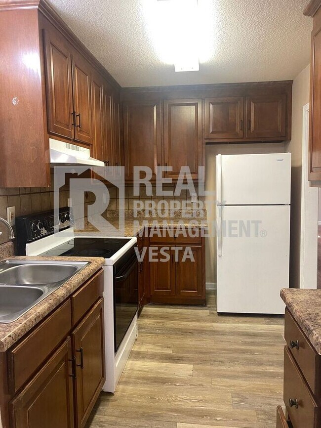 Solidly Built Three Bedroom House with Ope... - House Rental in Macon ...